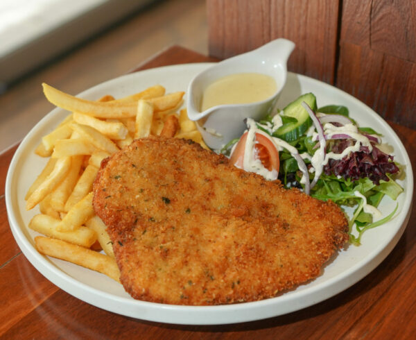 Classic Pub Favourites at the Waterloo Station Hotel Sports Bar