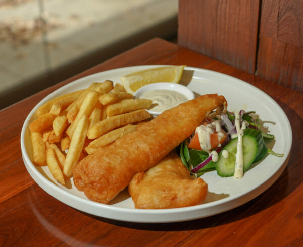 Classic Pub Favourites at the Waterloo Station Hotel Sports Bar